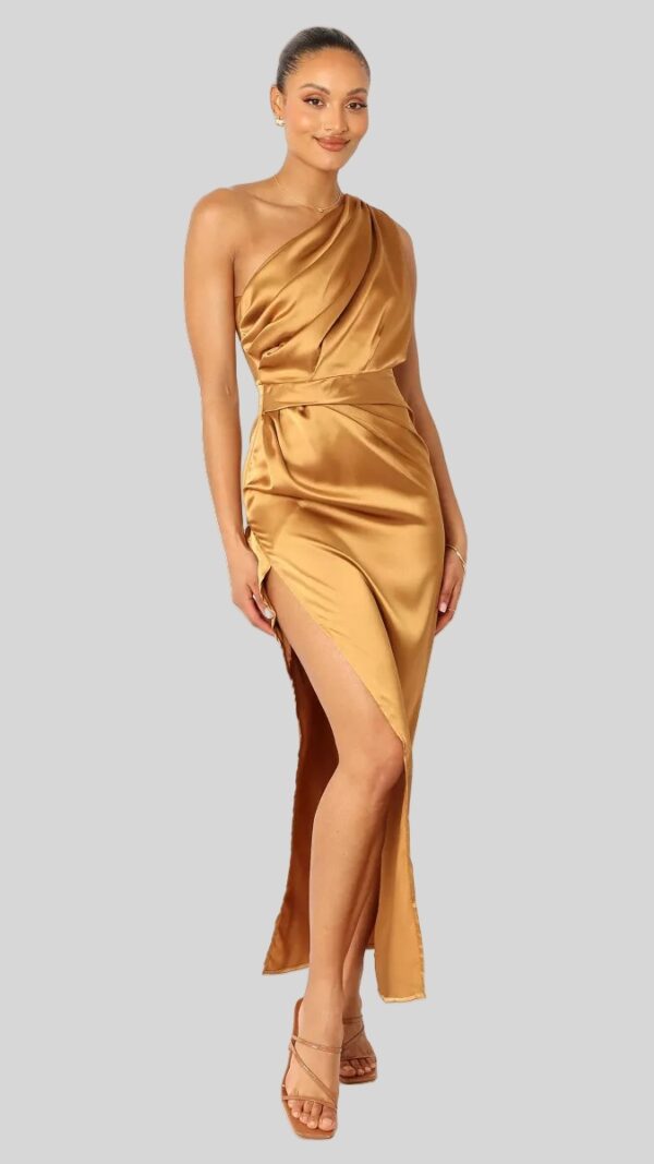 Custom Dress Solutions: Tailored Manufacturing for Your Brand - JF Apparel